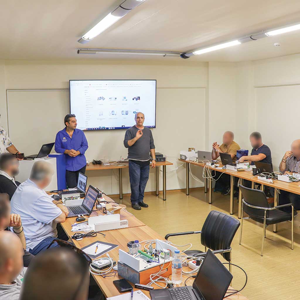 Μεγάλη συμμετοχή στο τεχνικό σεμινάριο για πίνακες της INIM Electronics ...